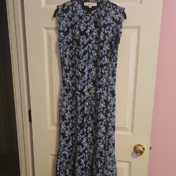 LOFT | Dresses | Loft Floral Maxi Dress Navy And White | Poshmark